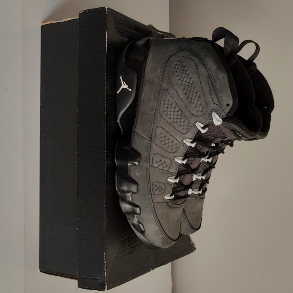 Jordan Retro 9 Anthracite (Smoke Grey) - Gem